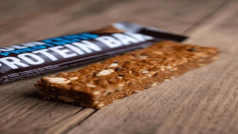 I Ate a Protein Bar Every Day for a WeekHeres What Happened to My Body