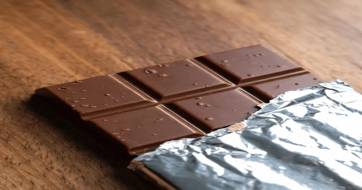 Can Cocoa Slow Aging? New Study Links Chocolate Compound to Healthier ...