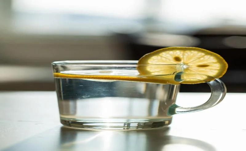 The Real Health Benefits of Lemon Water, According to Nutrition Experts