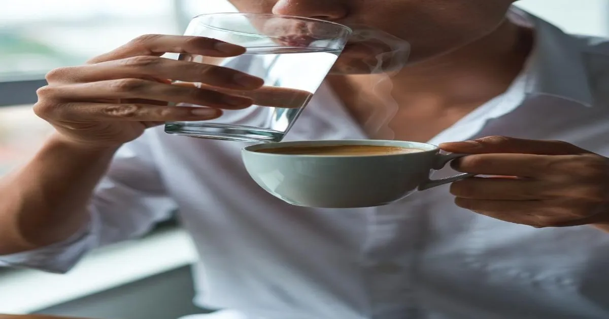 Should You Drink Water Before Coffee in the Morning? Experts Reveal ...