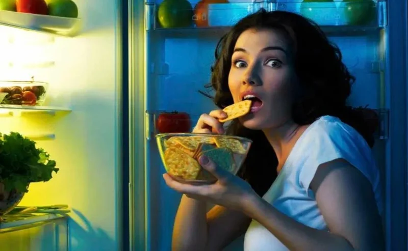Could Stopping Late-Night Eating Be the Easiest Heart Health Hack You ...